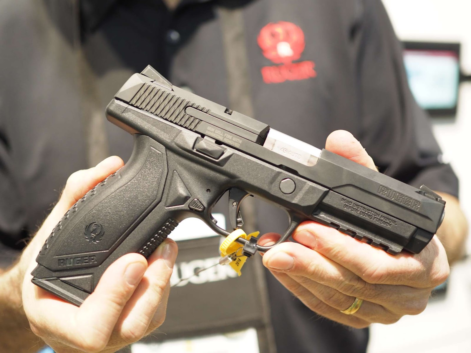 WARFARE Blog: RUGER AMERICAN. Uma pistola de projeto americano, e com ...