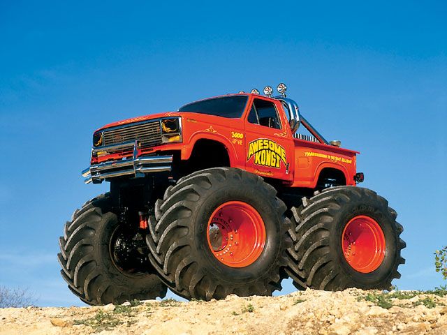 Awesome Kong II Monster Truck! | Offroad Monsters
