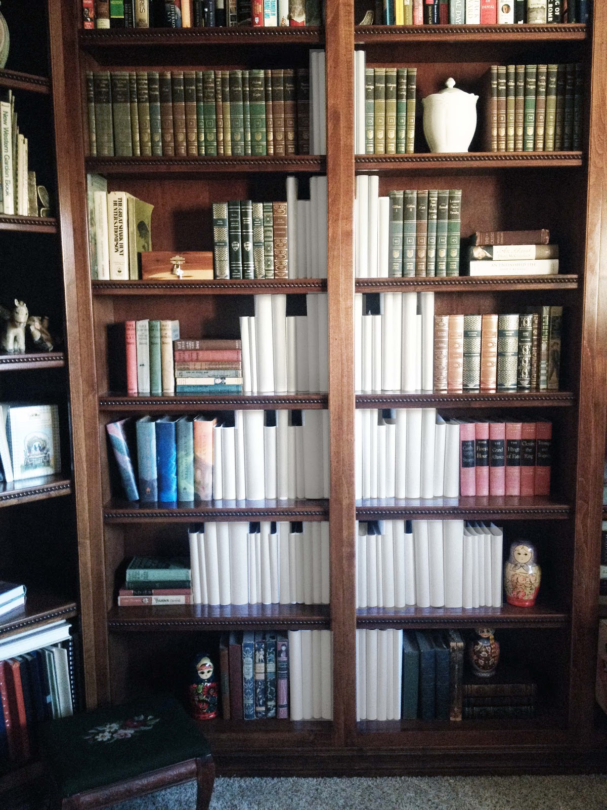 Ellenor Industries: Easy Holiday Decorating: Cover your books!