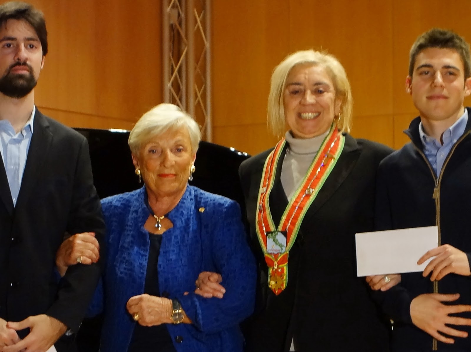 Soroptimist Valle d'Aosta: Consegna borse di studio agli studenti
