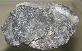 sugih blog: Jenis Batuan Yang Mengandung Logam