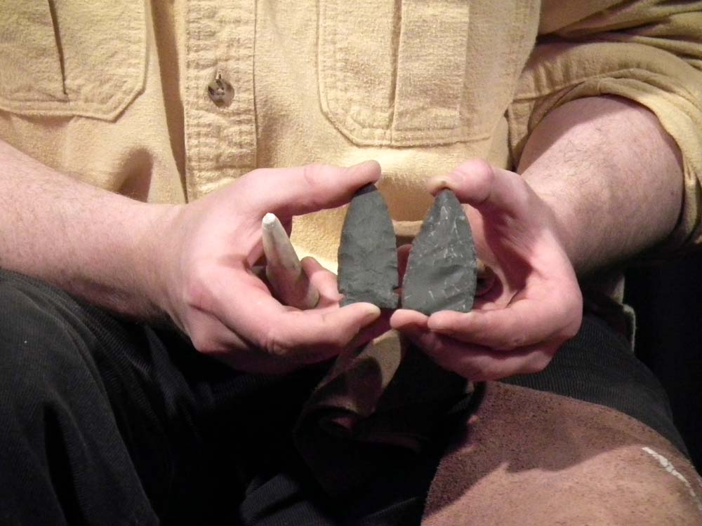 Elfshot: Knapping a Dorset Palaeoeskimo Knife; A Photo Essay