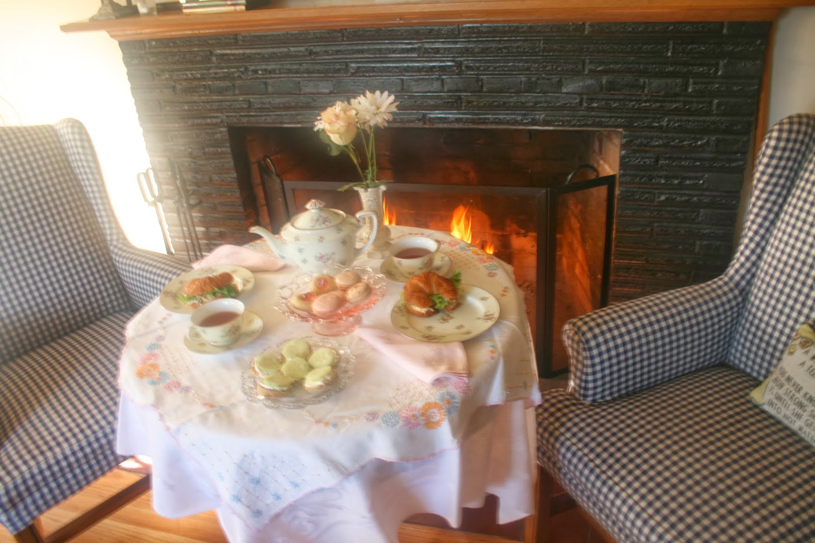 Delights of the Heart: Winter Tea Time