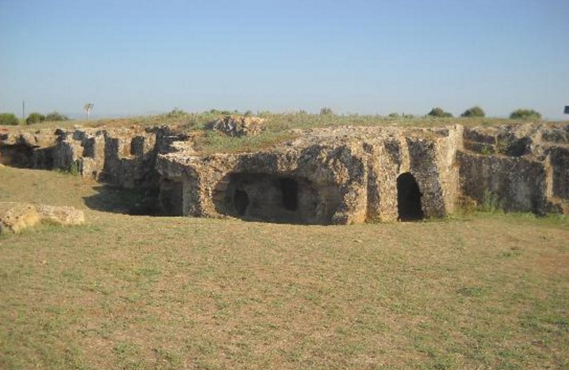 ArqueoLugares: Necrópolis ANGHELU RUJU prox. Alghero. Cerdeña. Italia