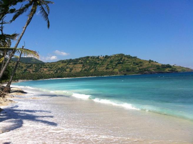 Pandanan Beach North Lombok , Let's make this walk on the white sands ...
