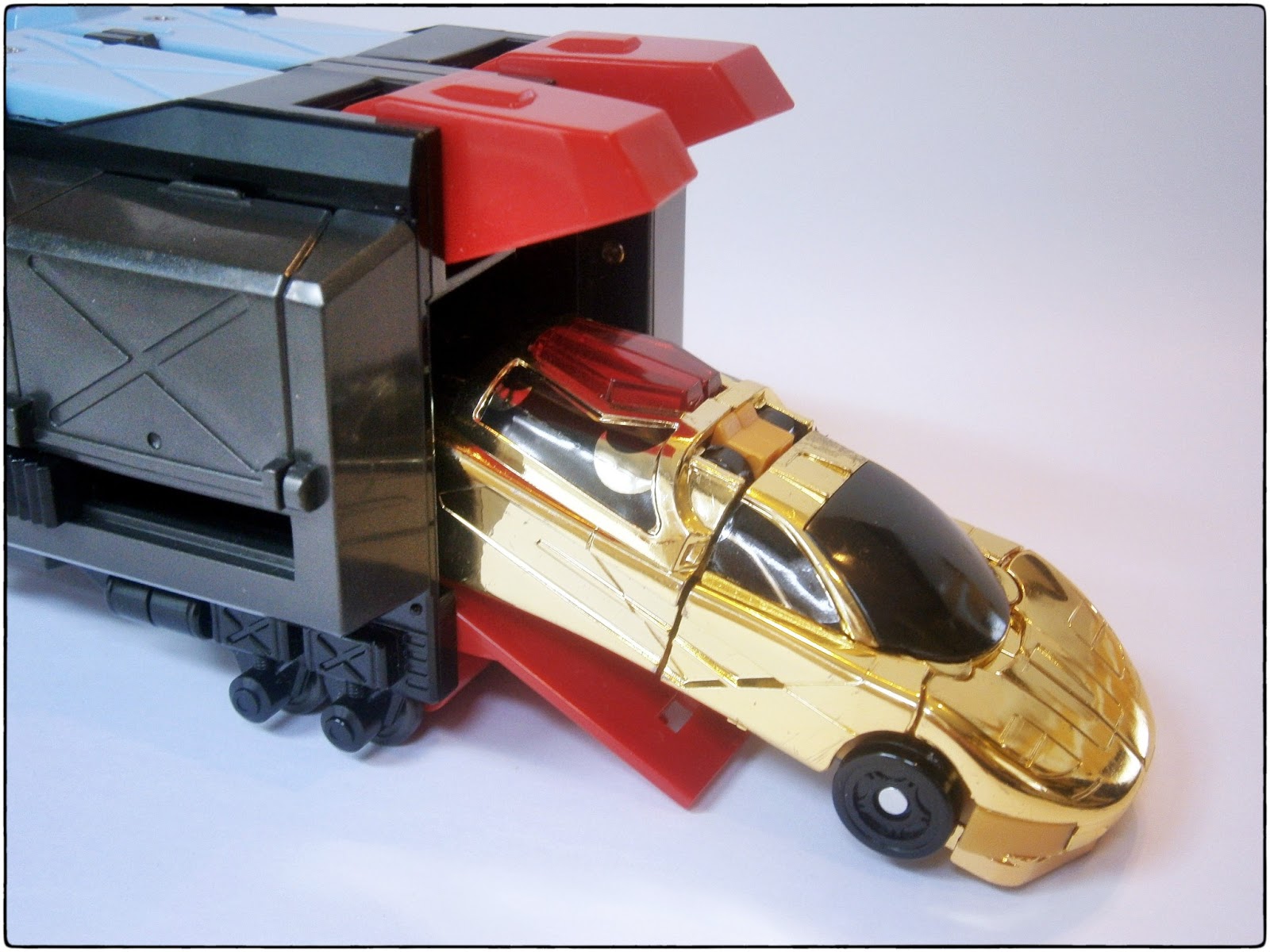 MechaGeezer's Toy Ramblings: Toy Review: The Brave of Gold Goldran DX ...