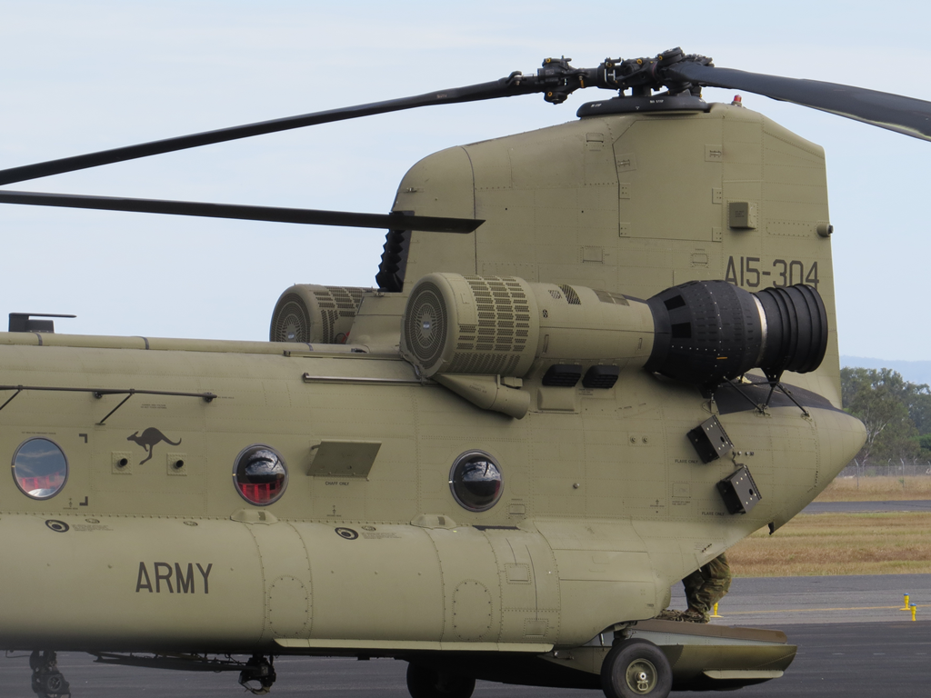 Central Queensland Plane Spotting: A Pair of Army Boeing CH-47F ...