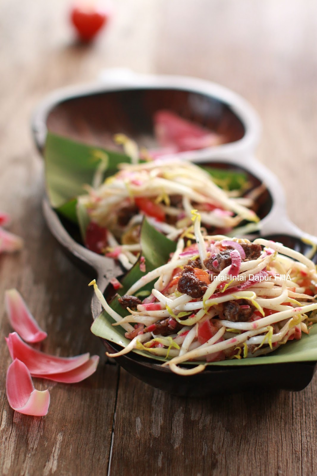 KERABU DAGING GORENG dengan taugeh yang ranggup ... - FHA Selemak Santan