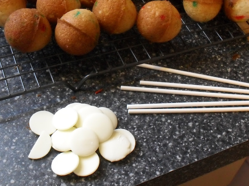 My Little Blogspot: Bake Pop Pan Tutorial