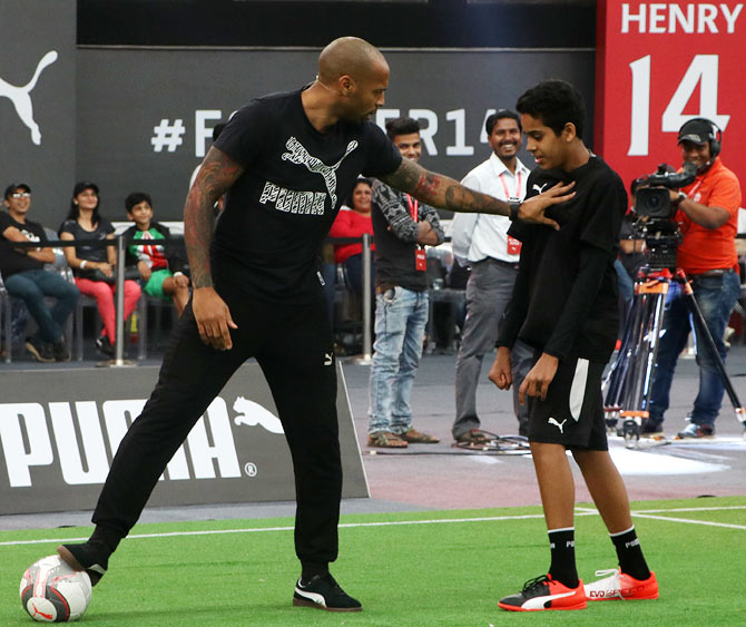 Walks Thierry Henry Trains Kids During Trip To India
