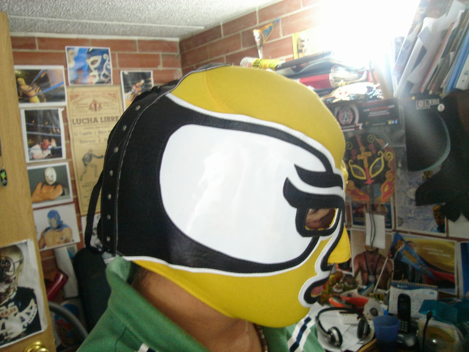 Máscara SemiPro de HALCÓN Fabricada por El Dorado & Xtreme Lucha ...