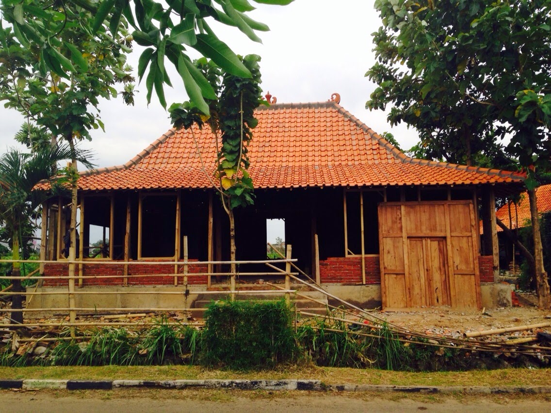 Rumah Limasan jati soko 12 cm | RUMAH LIMASAN DAN RUMAH JOGLO