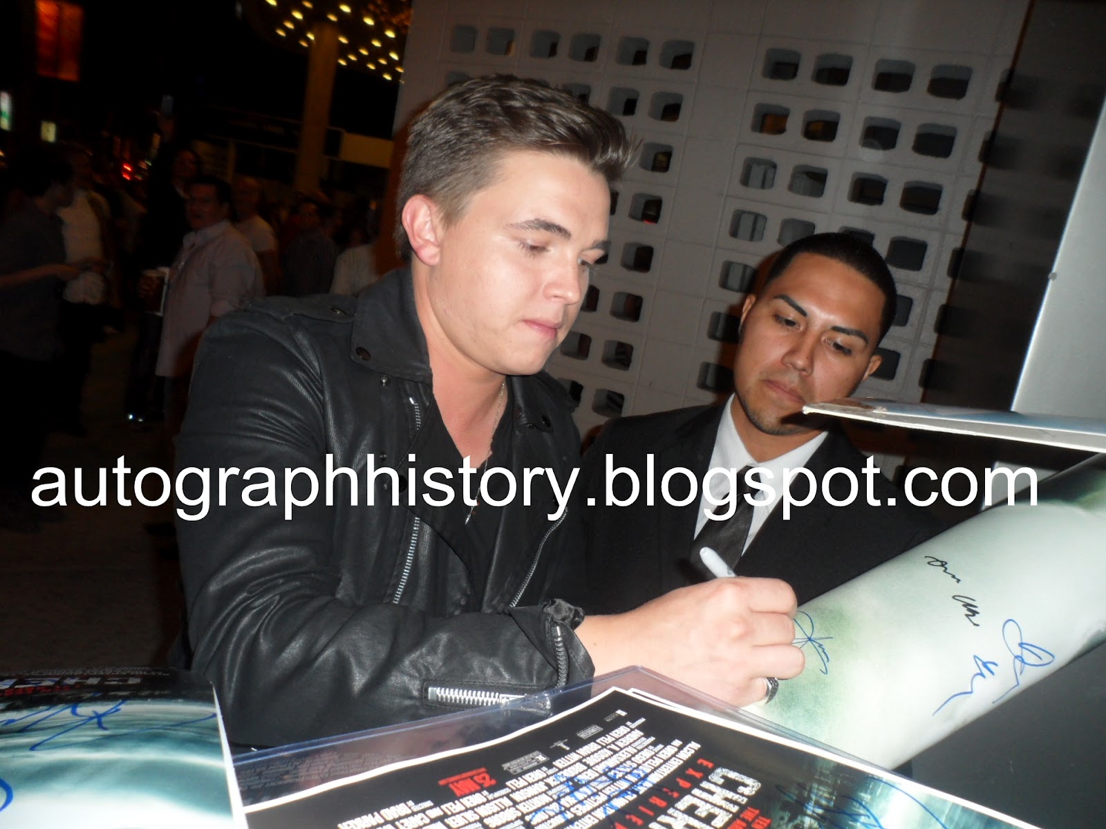 Will The Autograph Guy: Chernobyl Diaries Premiere w Jonathan Sadowski ...