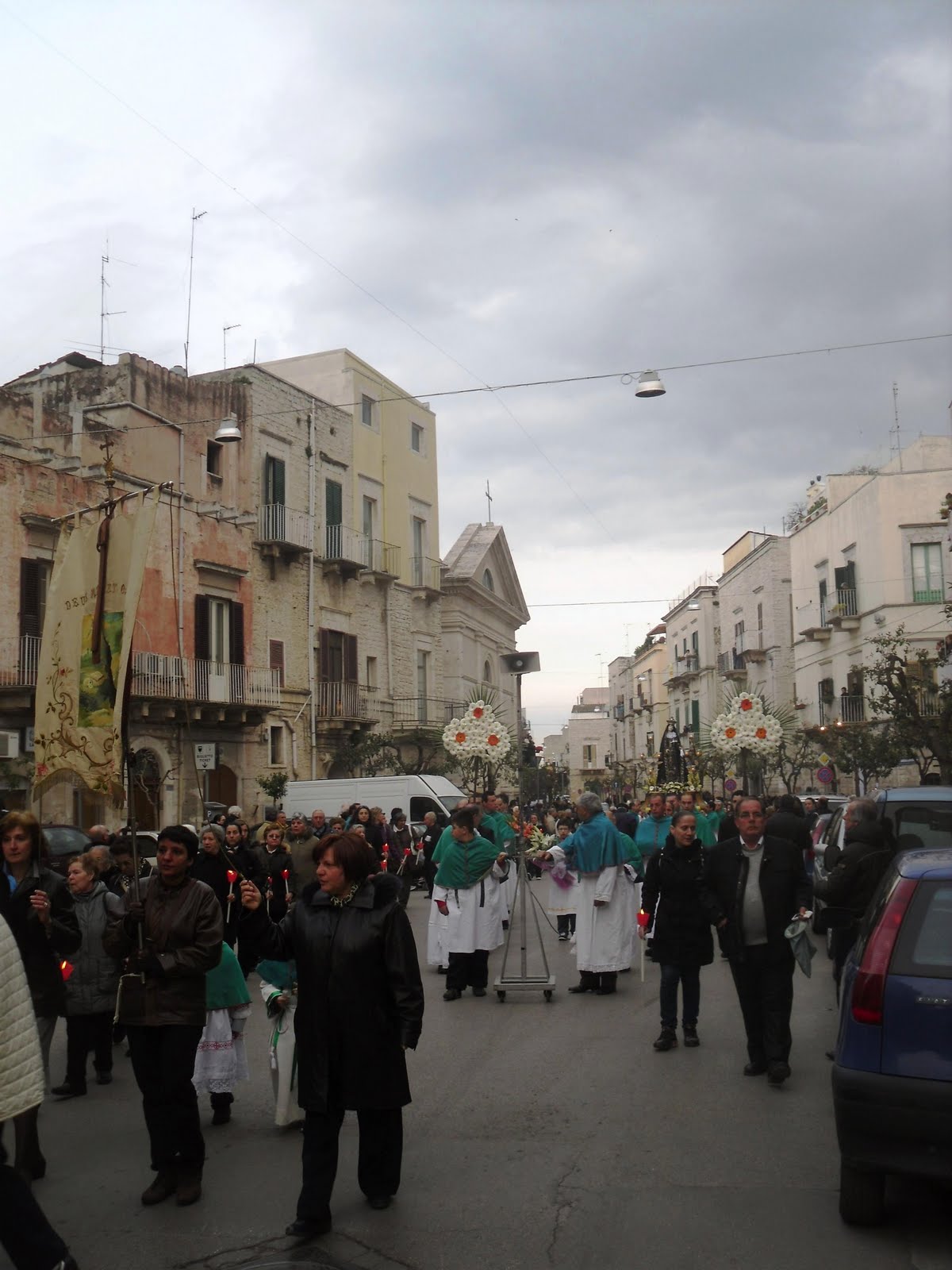 Voci e colori del Sud: Foto della processione dell'Addolorata a Terlizzi