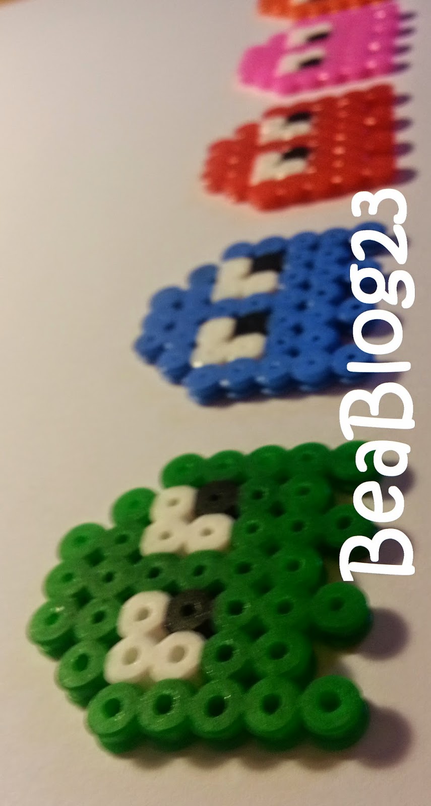 BeaBlog23: Plantilla Pyssla / Hama beads ★ Fantasma Comecocos ★ Pacman ...
