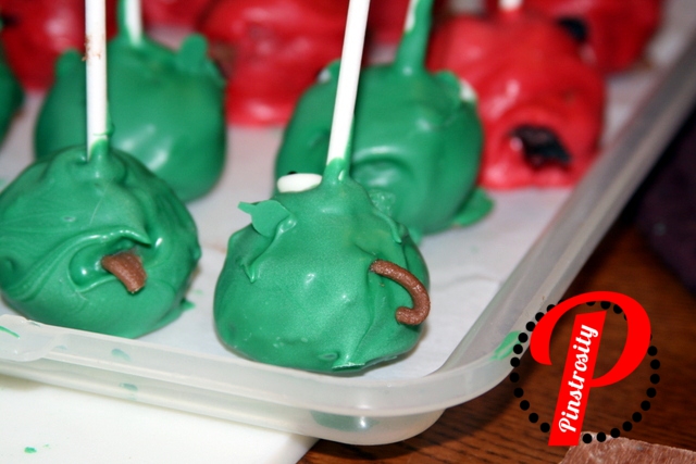Pinstrosity: Angry Bird Cake Pop Poops