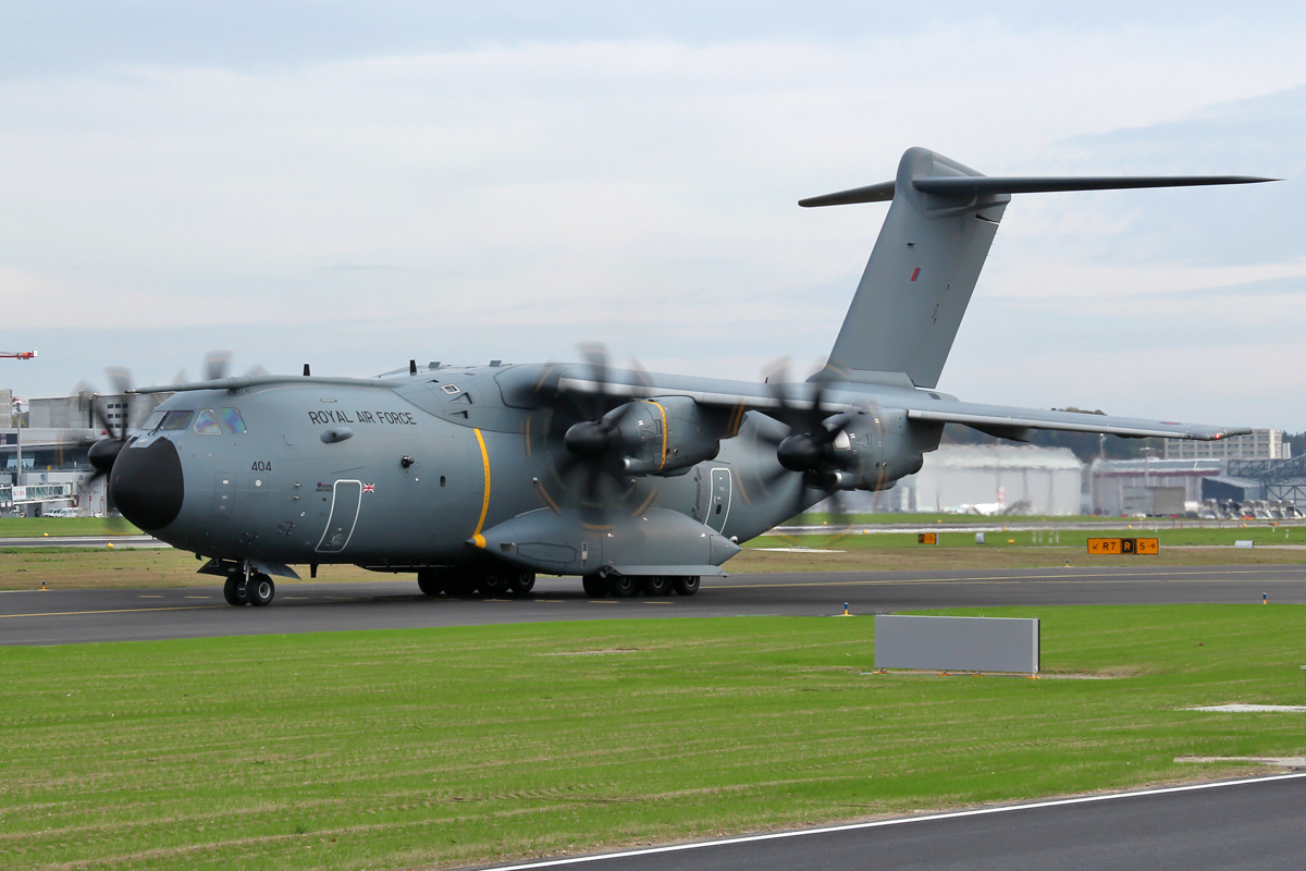 Eastwings: A400M-180 * Royal Air Force * RAF * ZM404