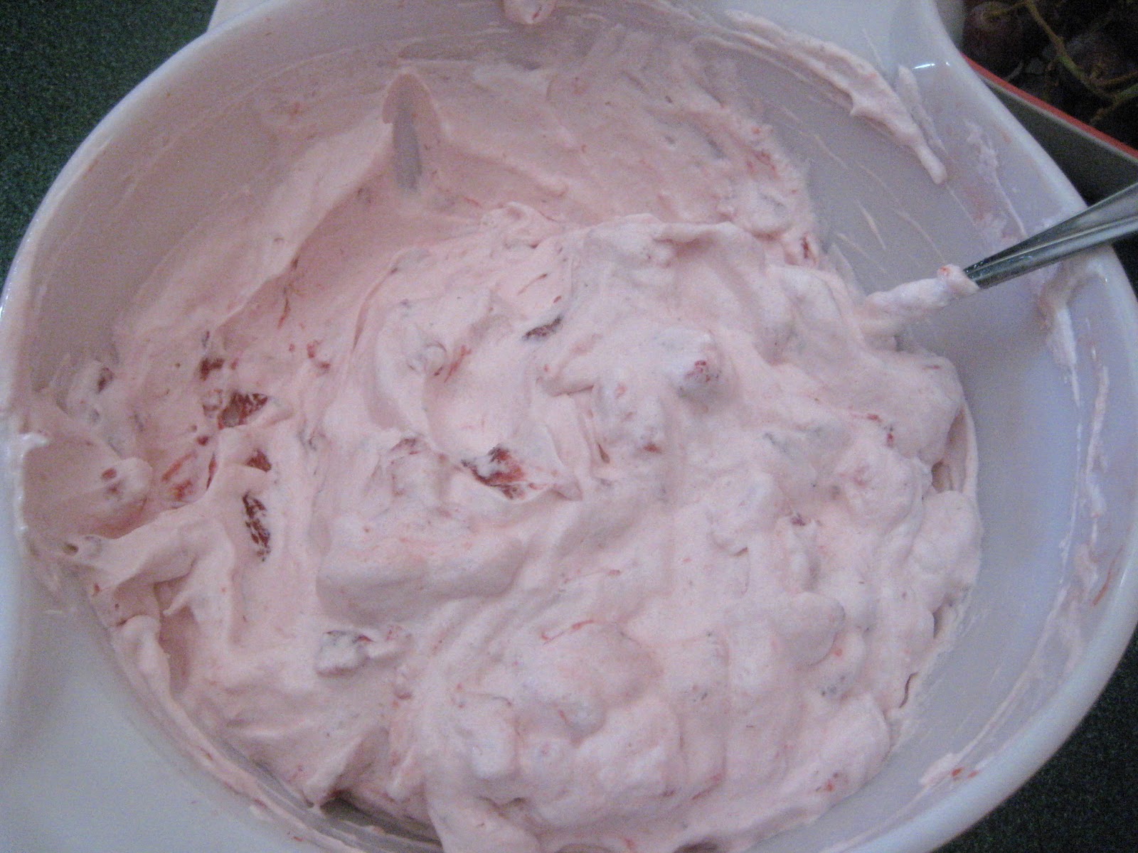 2 Broke Bakers: It's sooo Fluffy Strawberry Ganache Cake