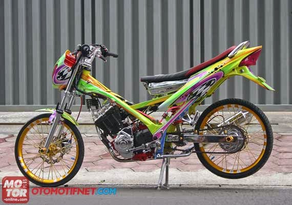 Kumpulan Koleksi Foto Modifikasi Motor Satria FU Drag Style