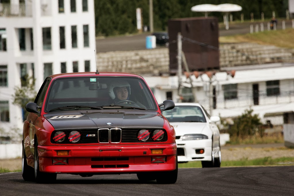BMW e30 Review: BMW M3 E30 Photos