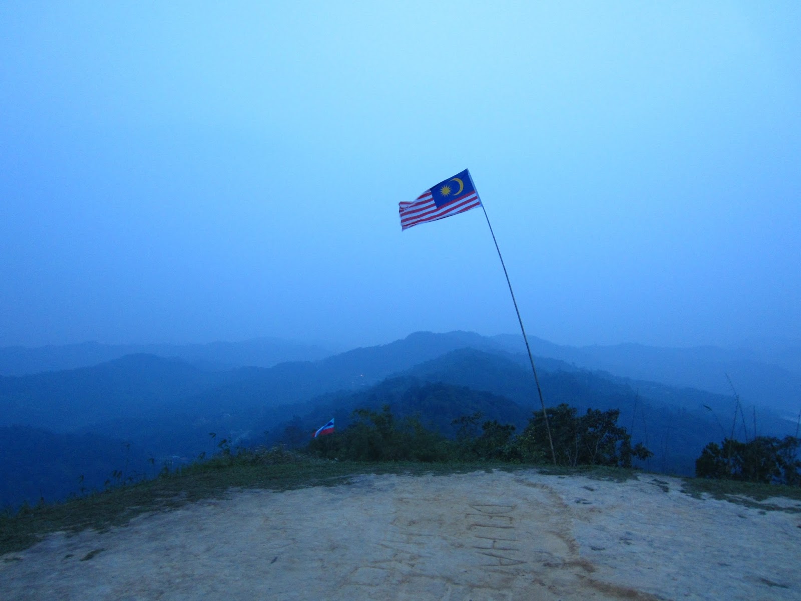 kEv!n: Bukit Perahu @ Tamparuli Town