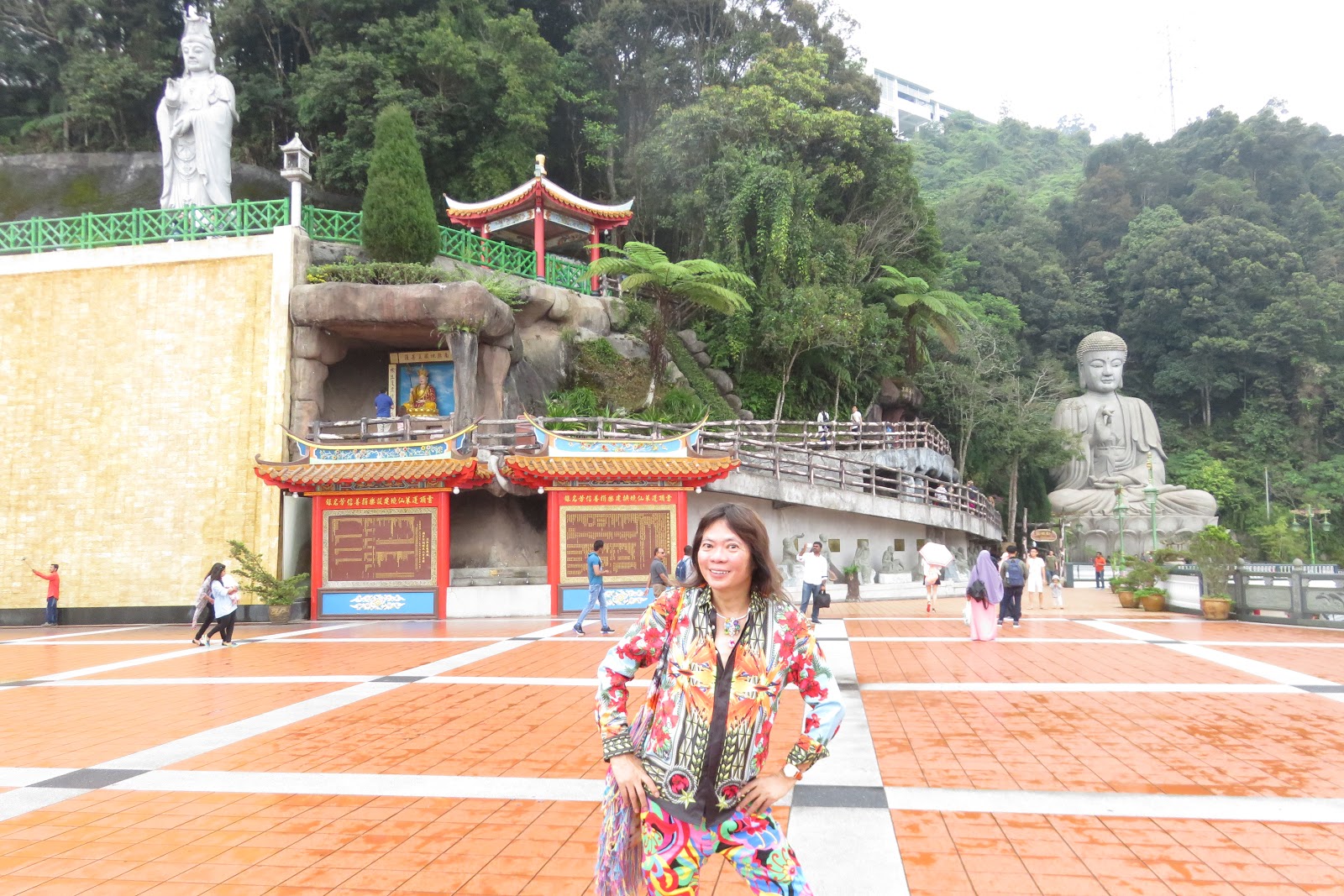 Kee Hua Chee Live!: CHIN SWEE TEMPLE AT RESORTS WORLD GENTING IS A ...