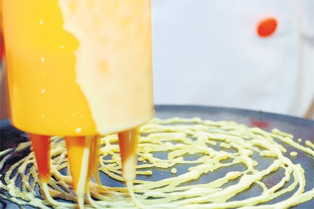 flavours of asia: How To Make Roti Jala