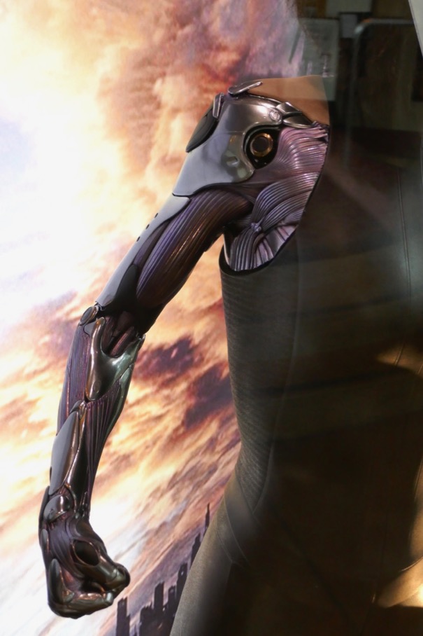 Hollywood Movie Costumes and Props: Alita: Battle Angel movie costume ...