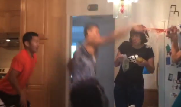 Jeremy Lin dunks on his mom in her kitchen (Video) ~ Holdout Sports