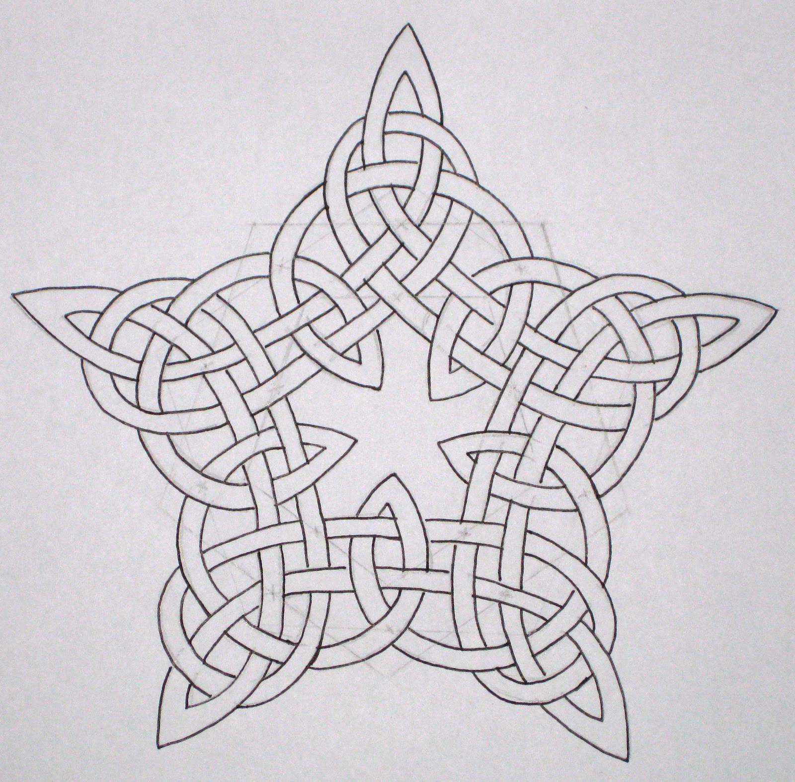 365 Days of Stargazing: 39. Celtic Knot