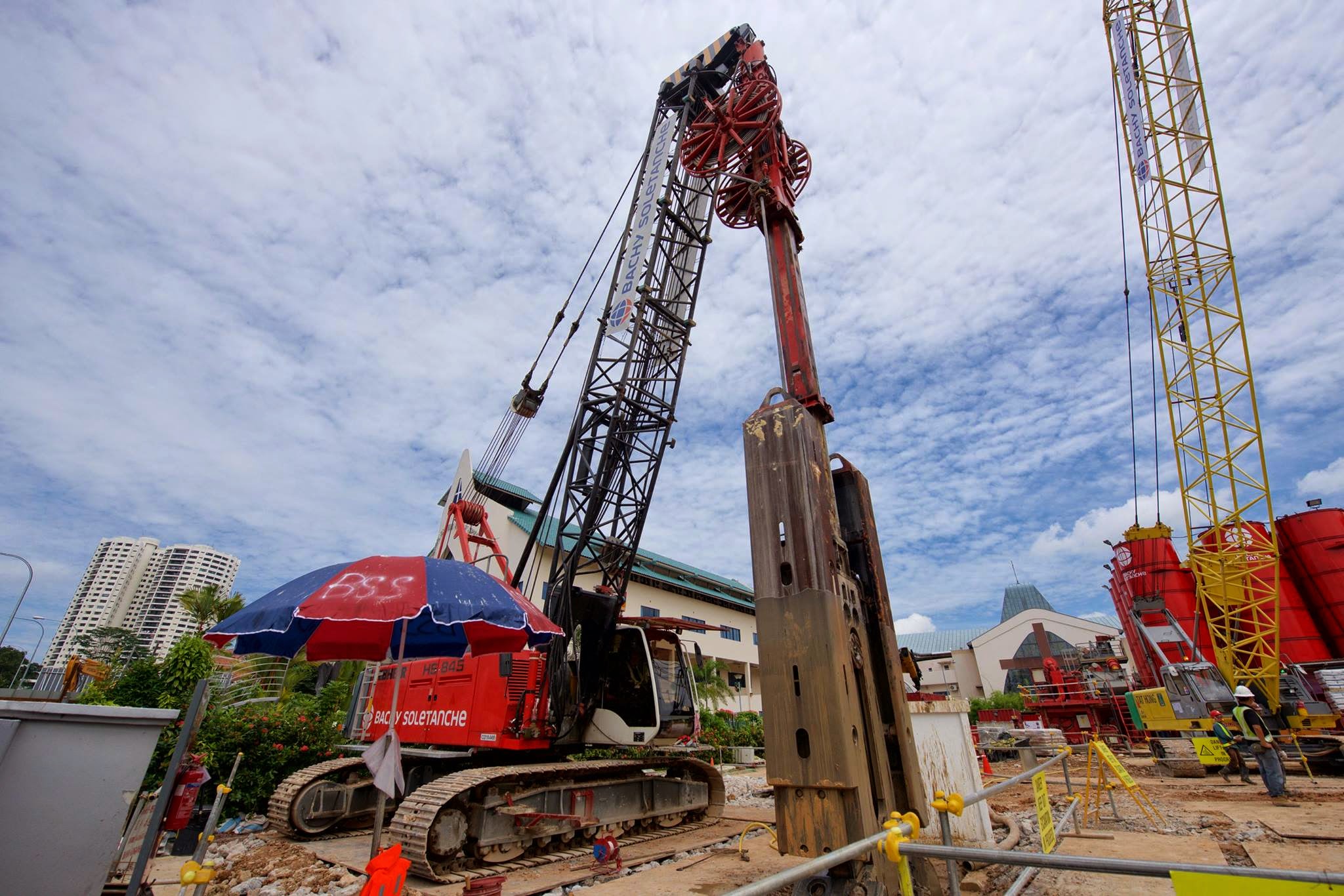 Thomson Line Construction: Upper Thomson D-walls & Piles
