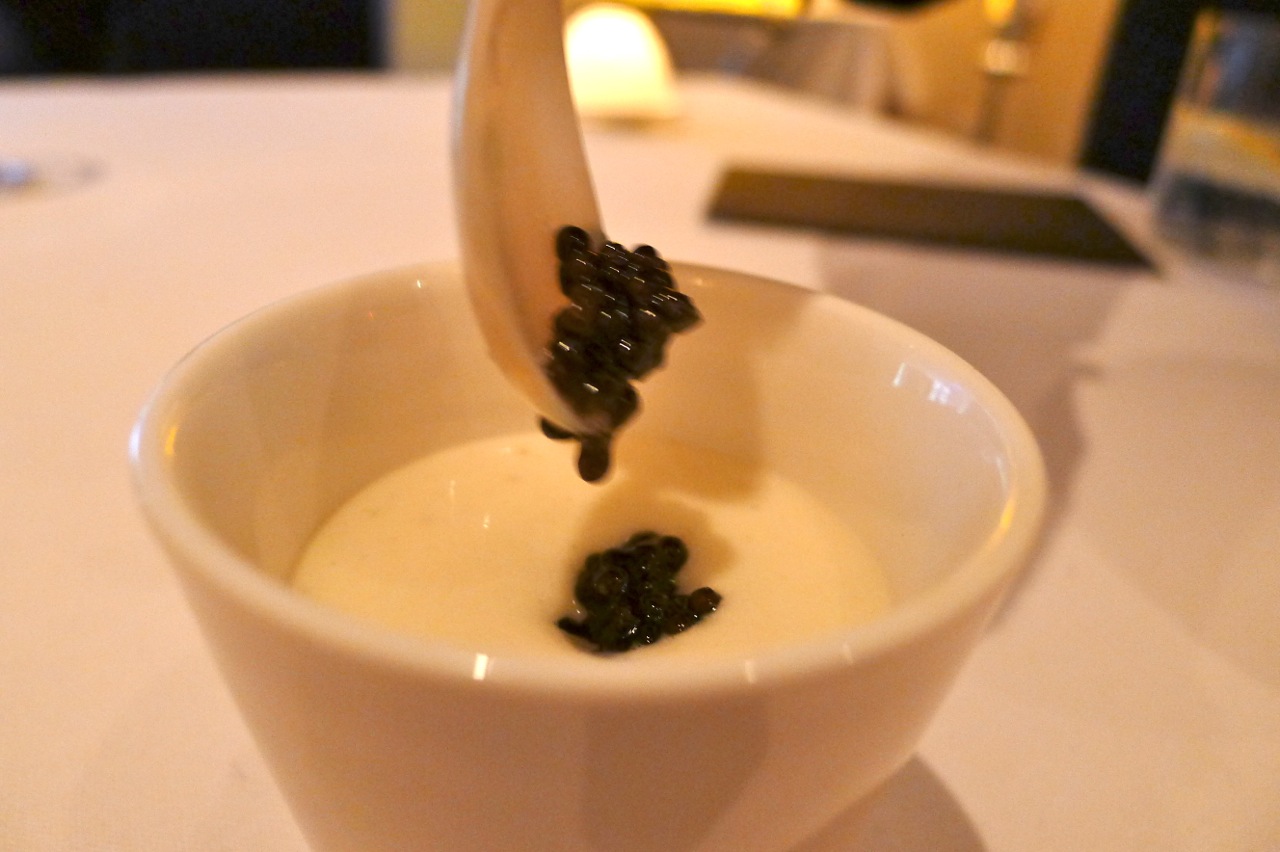 HUNGRY HOSS: Fraiche – Menu Black