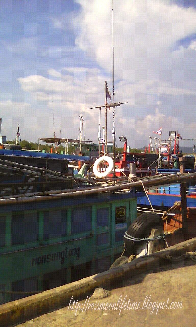 LiFeTiME: FISHING TRIP TO PAK BARA THAILAND