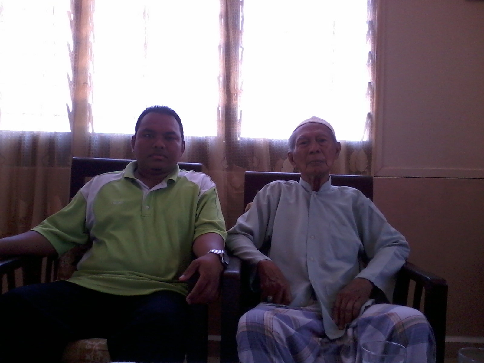 BUAH PUKUL MERSING: KUNJUNGAN ZIARAH ANAK MURID PAK TEH MAT YASIN PADA ...