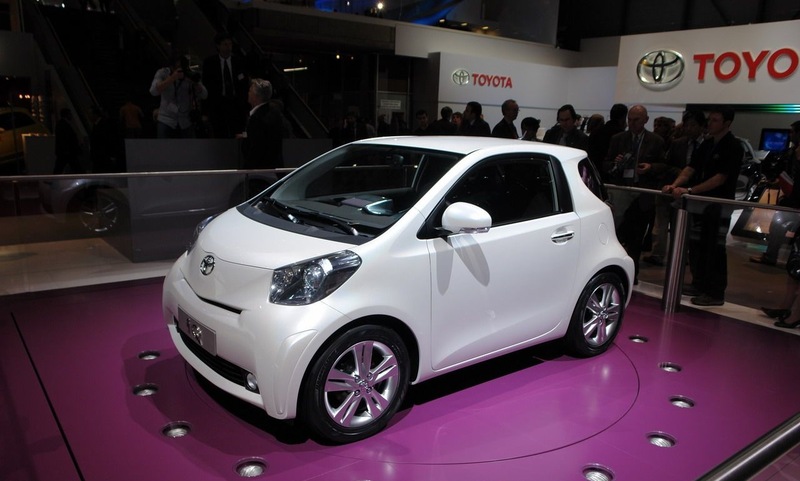 Car Reviews: Toyota IQ A Unique Concept