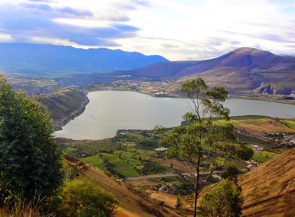 Ecuador es Turismo: LAGUNA DE YAHUARCOCHA IBARRA - IMBABURA