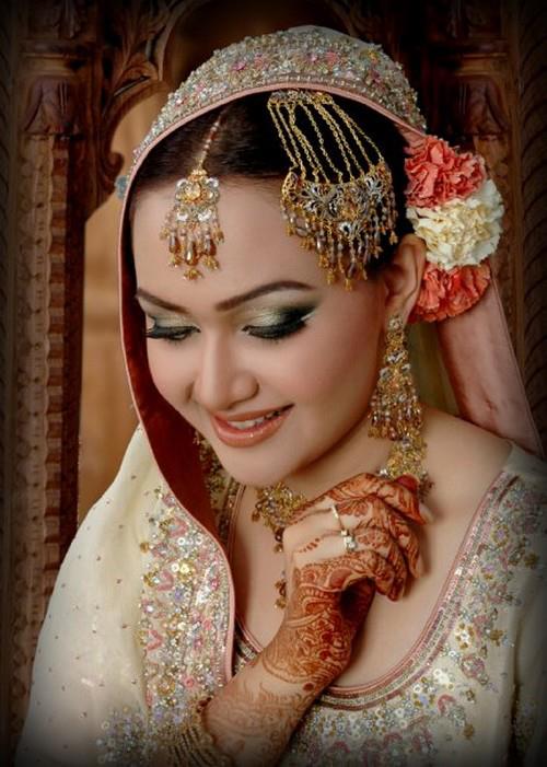 Multimedia Collection: Most Beautiful Dulhan Style