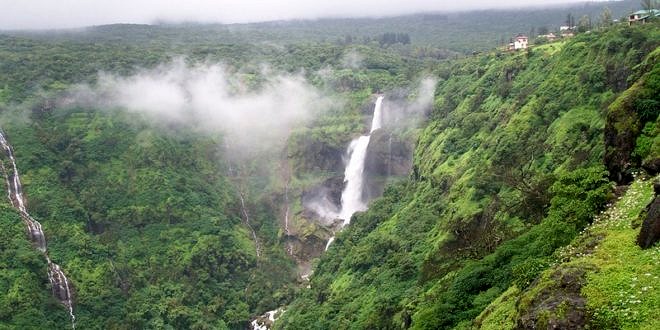 Top 10 places to go in Maharashtra for a perfect getaway.