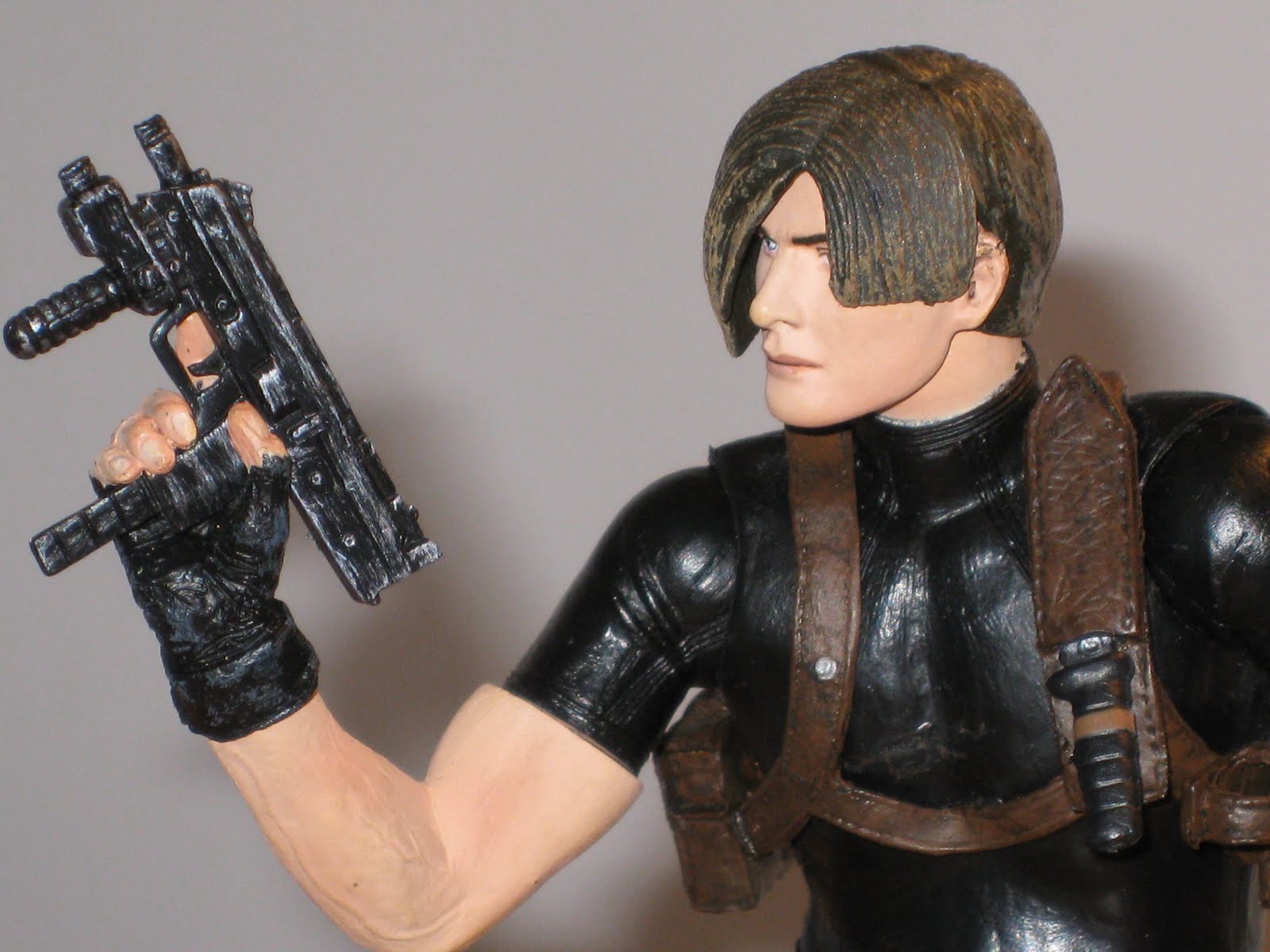 Go Figure (Toy Reviews): (Reminiscing) Resident Evil 4 Series 1: Leon S ...