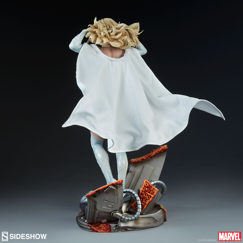 toyhaven: Pre-order Sideshow Collectibles 19.5-inch Tall Emma Frost ...
