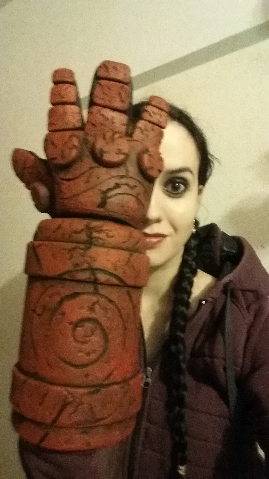 Hellboy - the Right Hand of Doom - cosplay prop tutorial | Germia ...