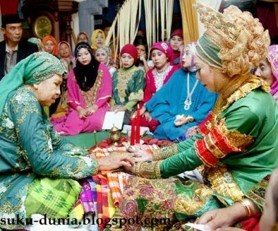Customary marriage Bugis - History, Culture Indonesia