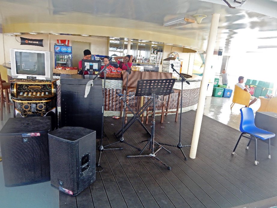 the viewing deck: Batangas Pier - Caticlan Port Sea Cruising via 2Go Ferry