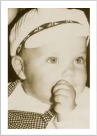 Robbie Williams Place: Little Rob...other pics