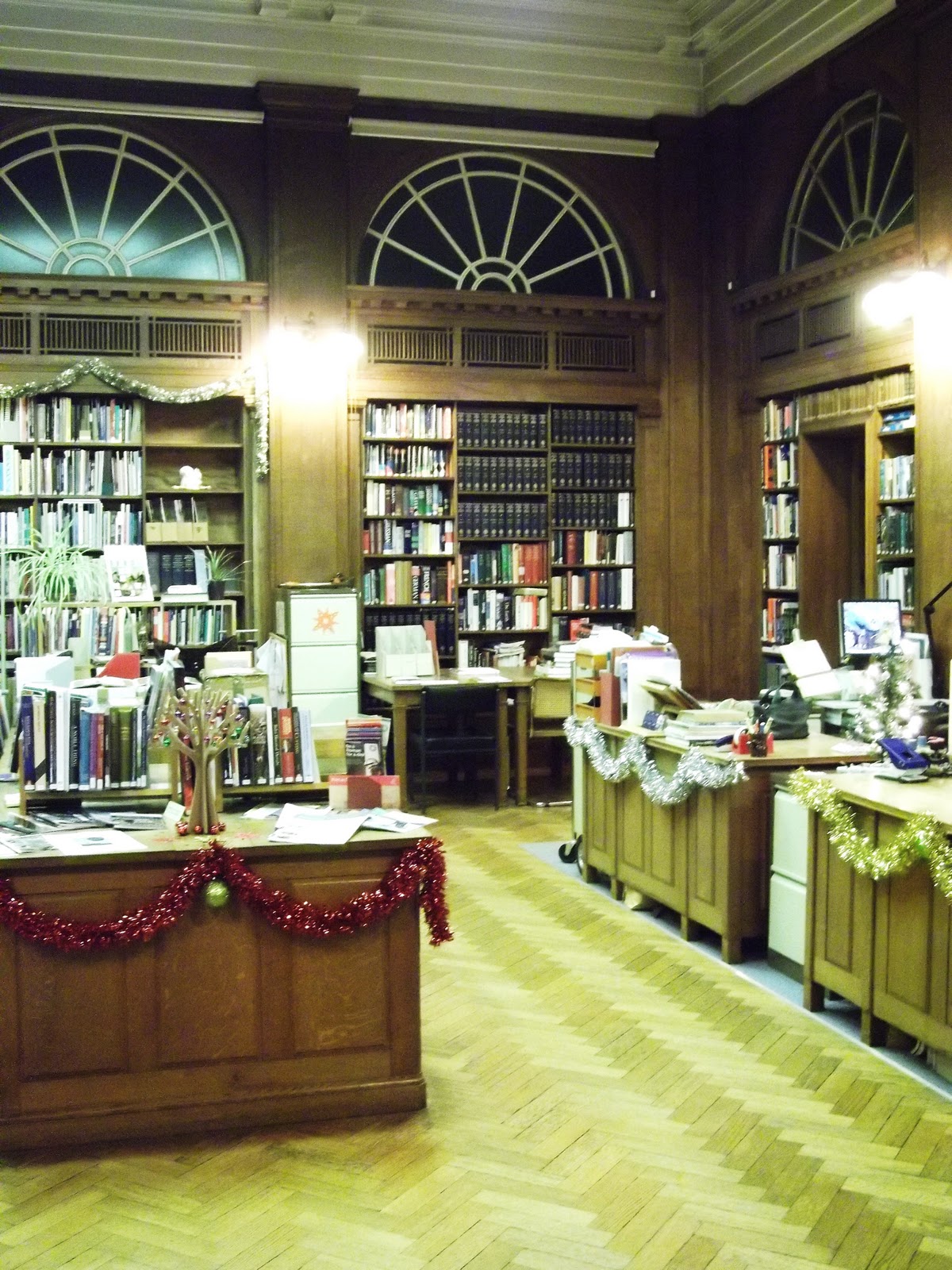 Squirrel Library: Christmas in the Library