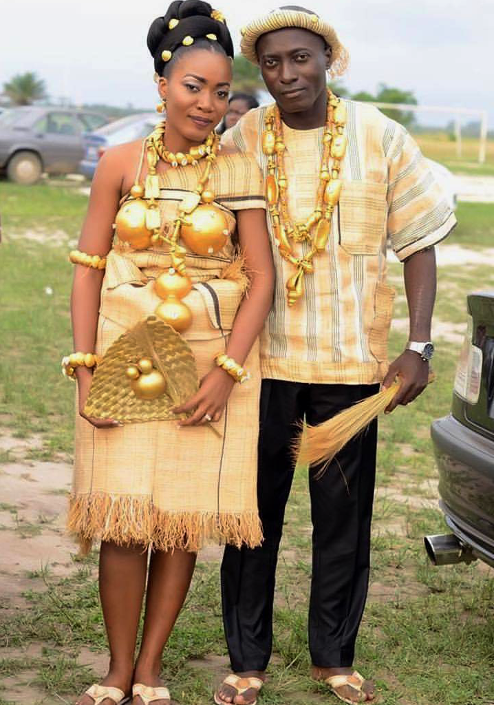 Encyclopédie de la mode gabonaise: Le raphia comme on l'aime