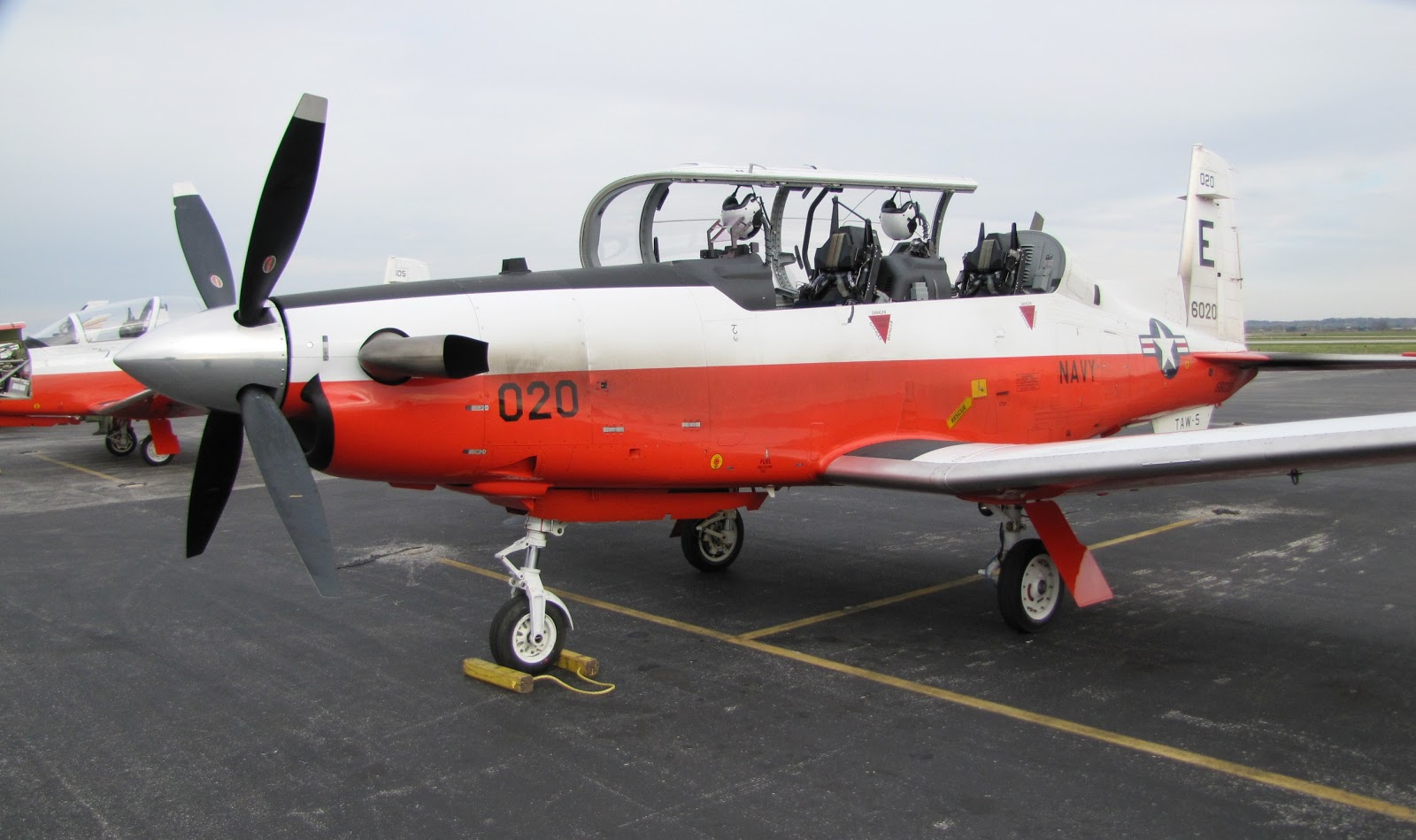 The Aero Experience: Sightings: T-6B Texan IIs Make Stop in St. Louis Area