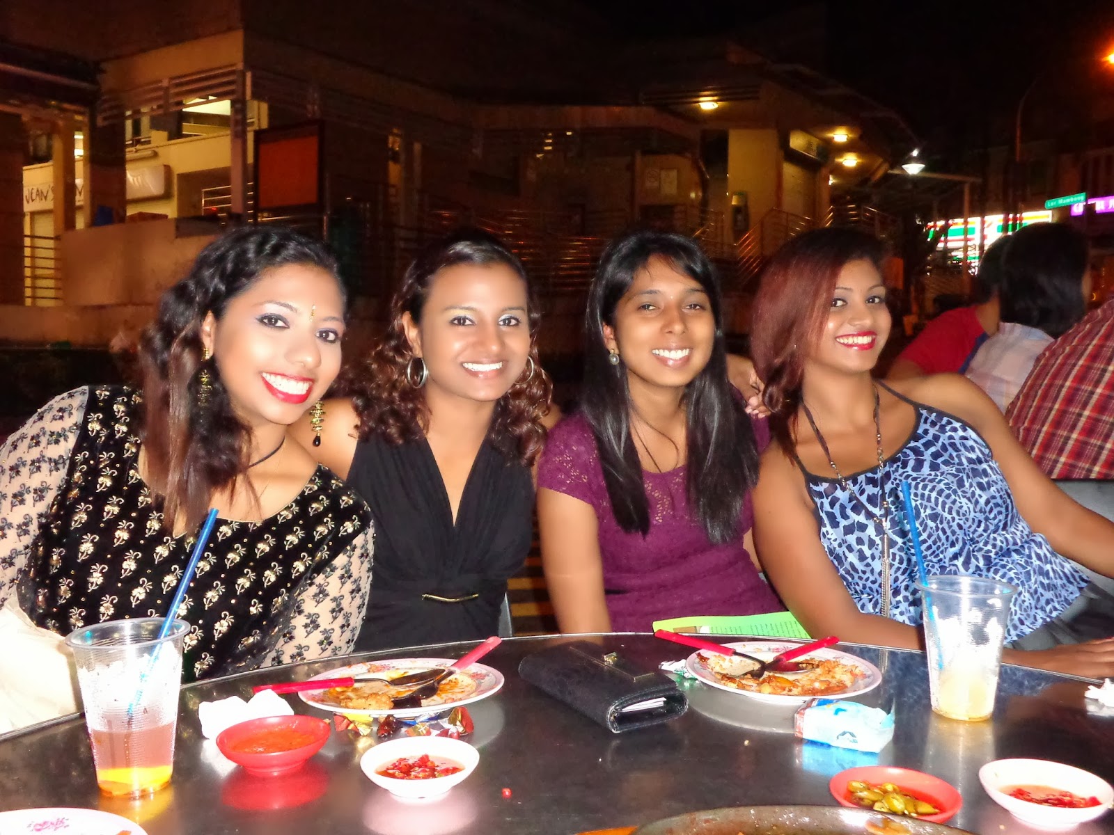 The ladies. Rathi, myself (like duh), Jeyanthi and Gayathri Segaran