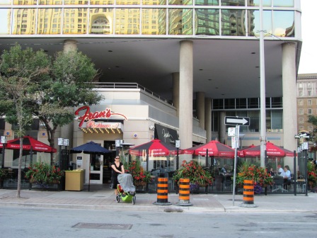 Teena in Toronto: Fran's Restaurant, Toronto, ON