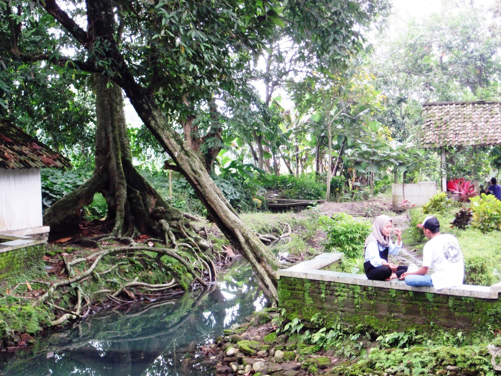 jombang city guide: Sendang Made : Petilasan Prabu Airlangga ...